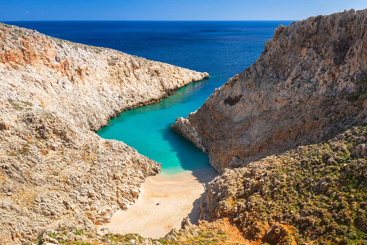 Guide to a Relaxing Holiday in Crete | Happy.Rentals